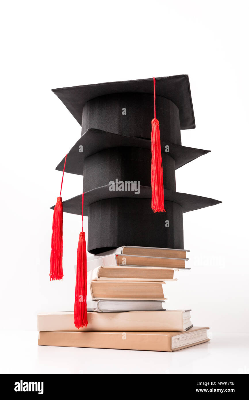 Academic hats hi-res stock photography and images - Alamy