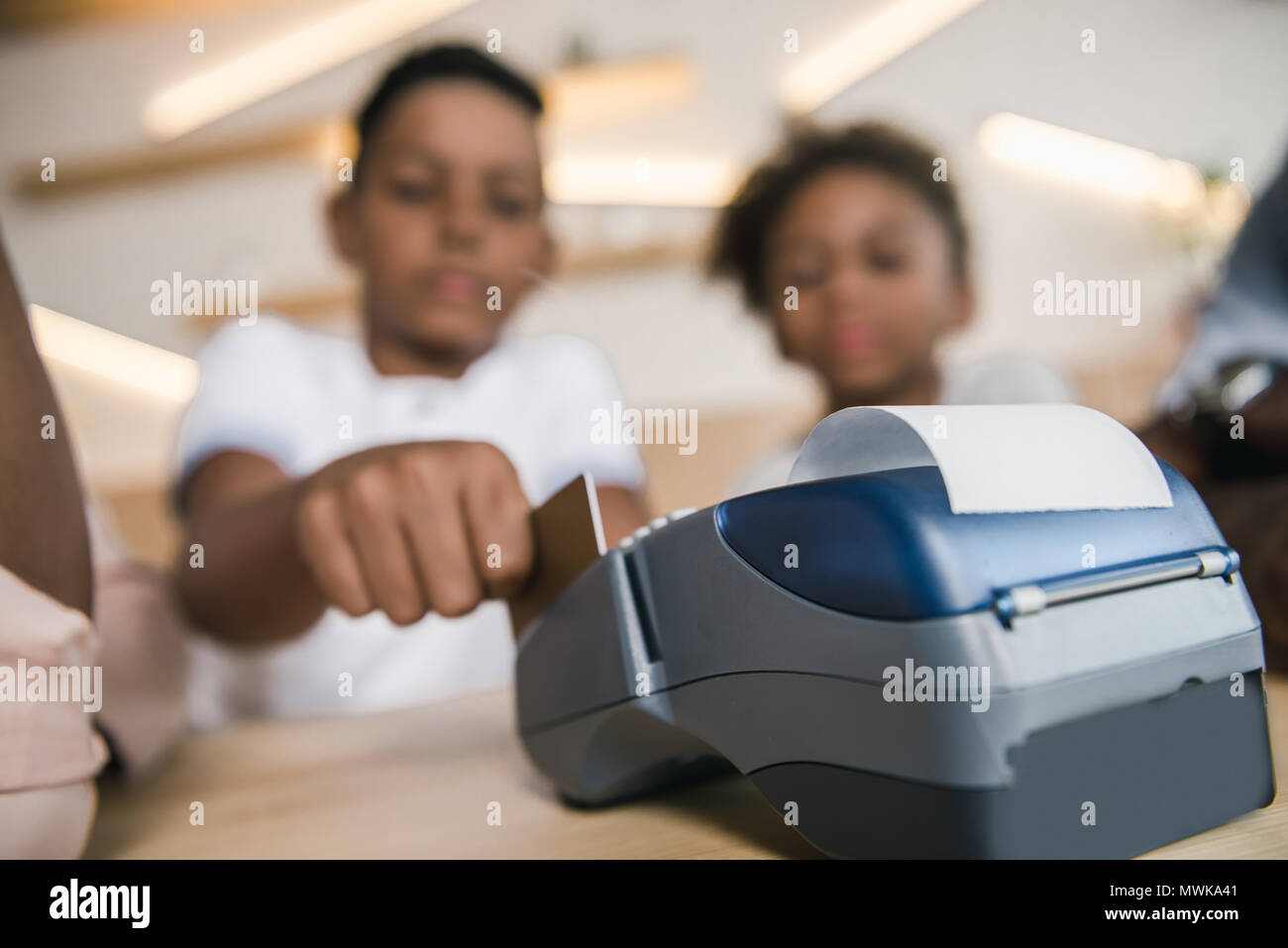 Kids paying hi-res stock photography and images - Alamy
