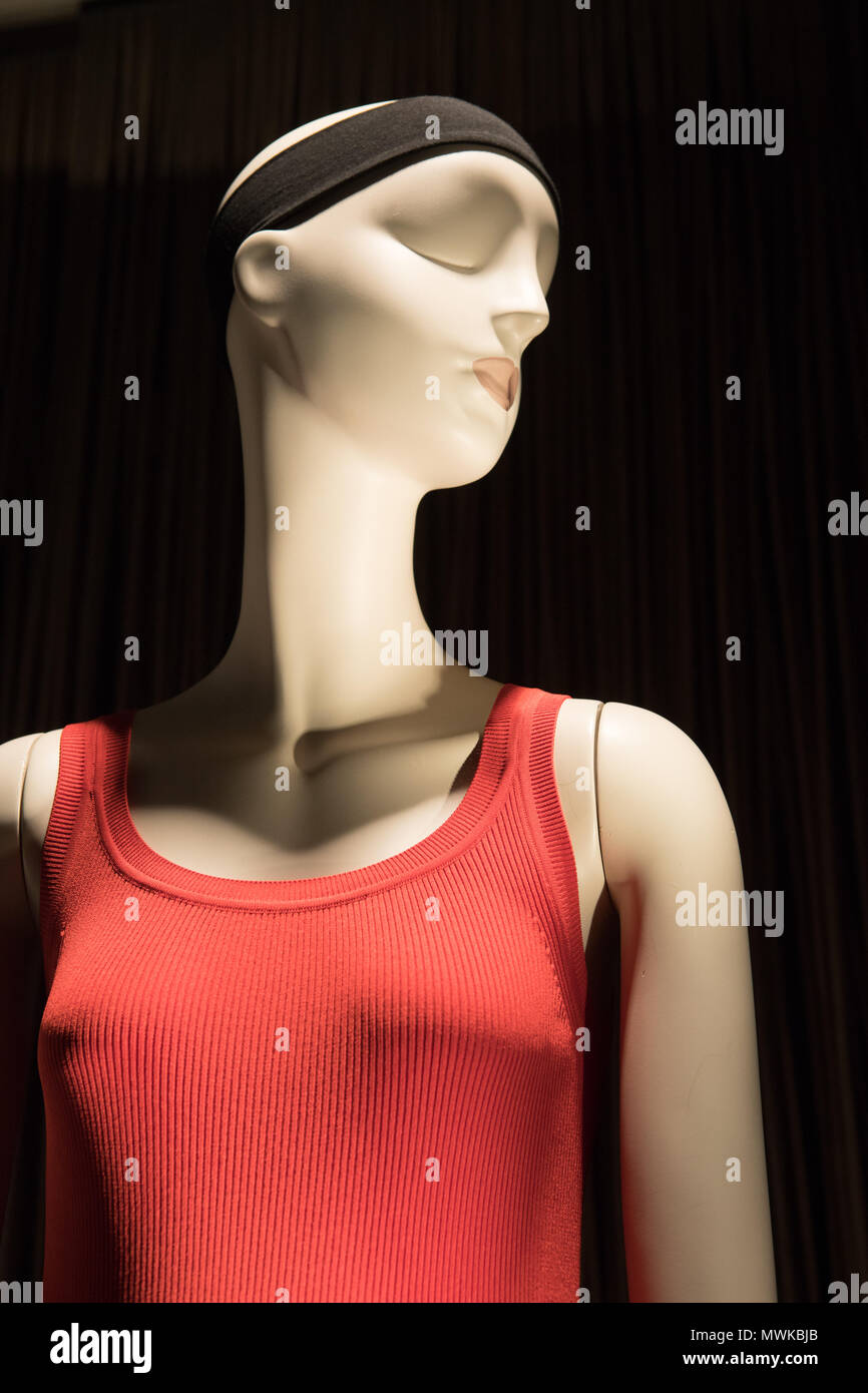 Showcase dummy hi-res stock photography and images - Alamy