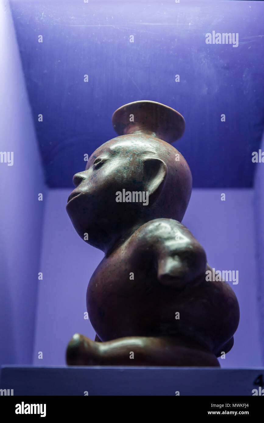 Pre-Hispanic Art Museum Rufino Tamayo, Child sculpture, Ceramic ...