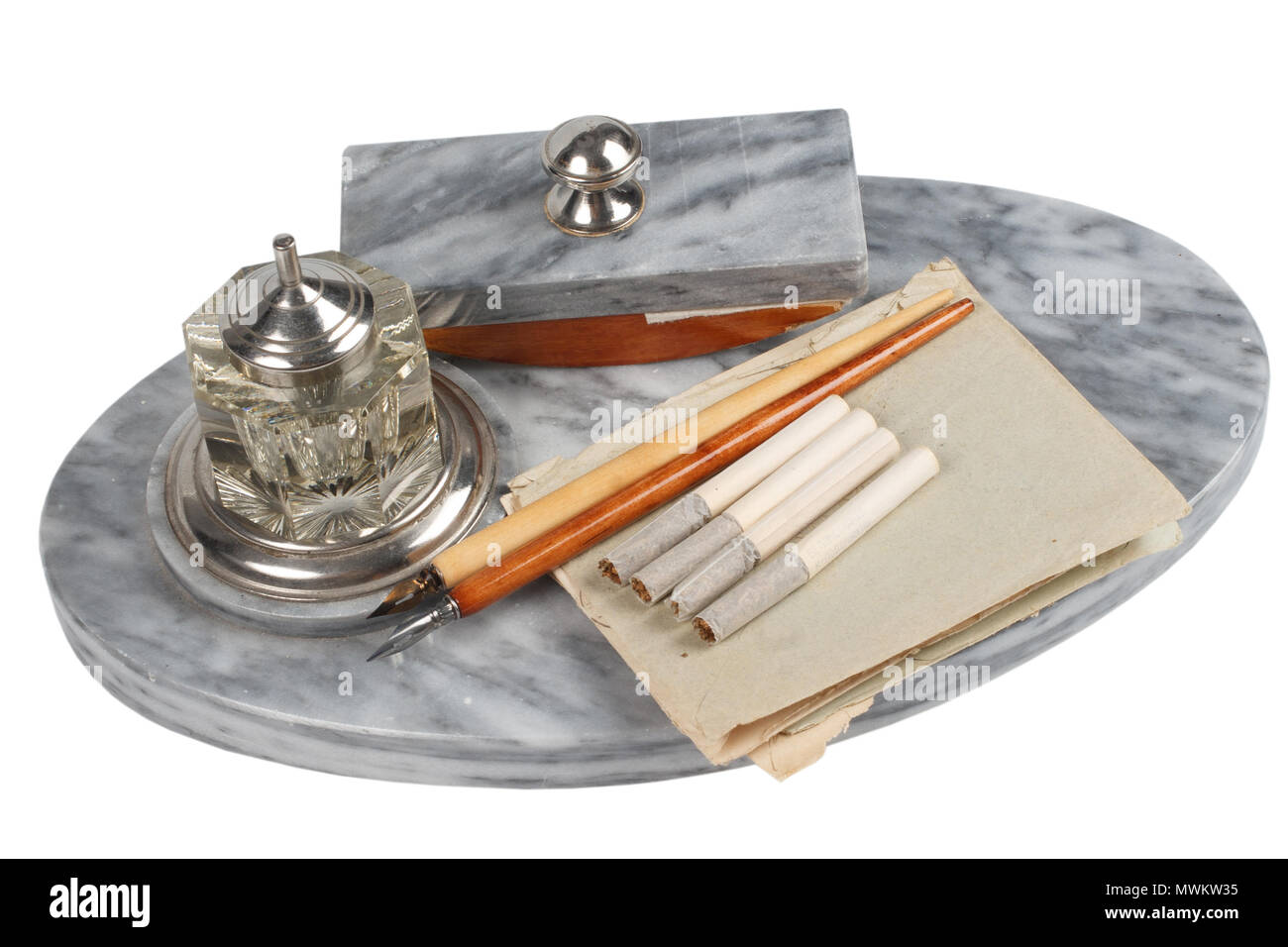 Old fountain pen and inkwell with old letters isolated Stock Photo - Alamy