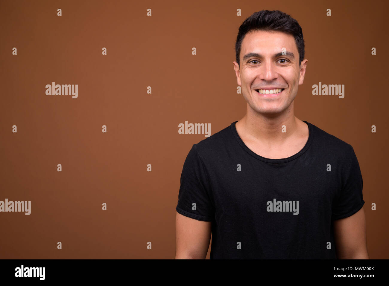 Hispanic young men hi-res stock photography and images - Alamy