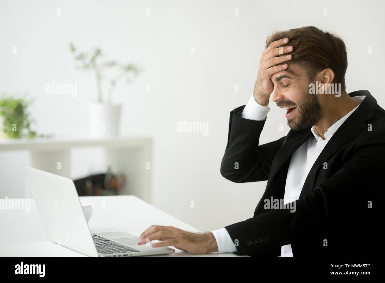 Breakthr hi-res stock photography and images - Alamy