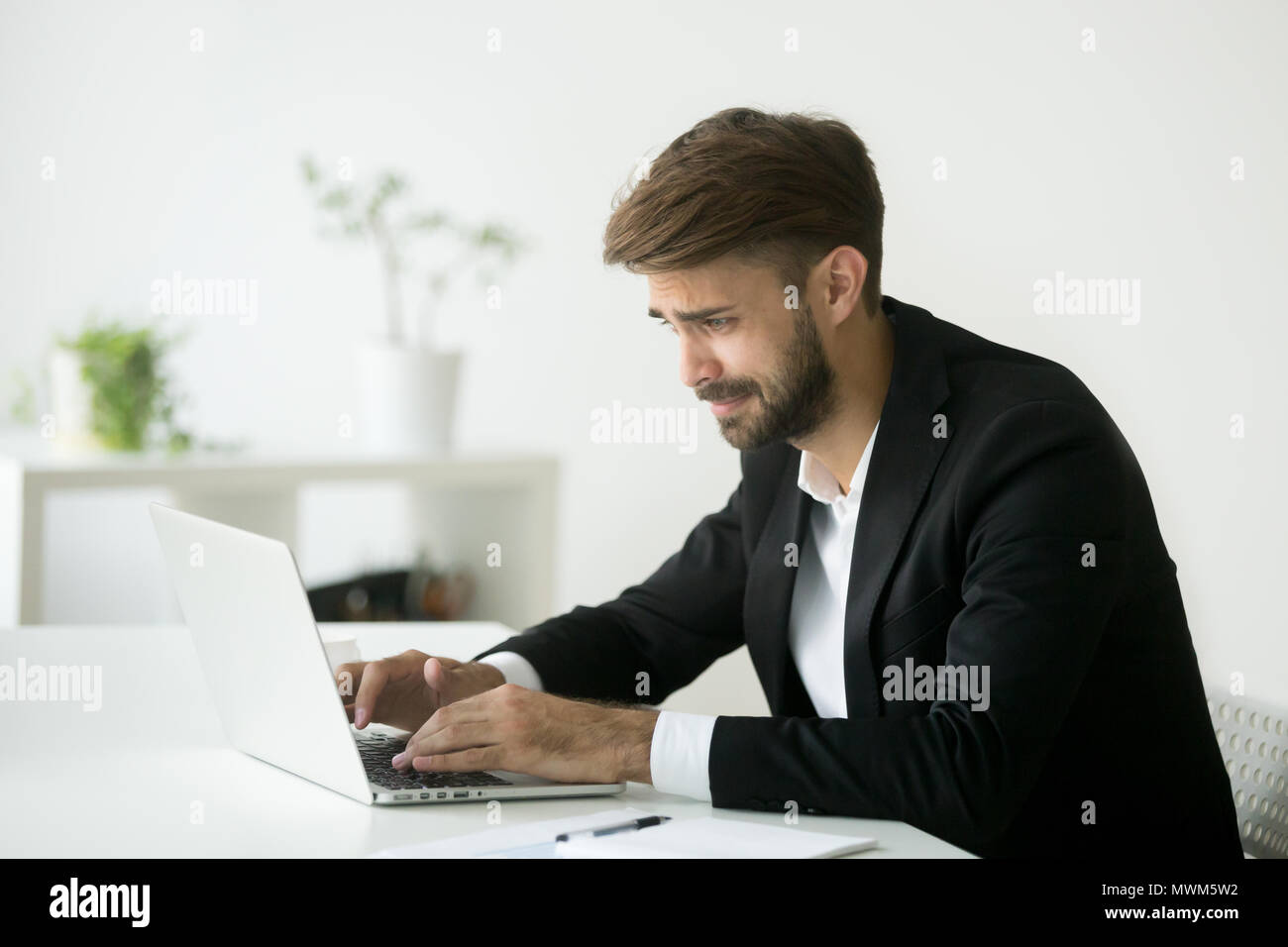 Worried ceo hi-res stock photography and images - Alamy