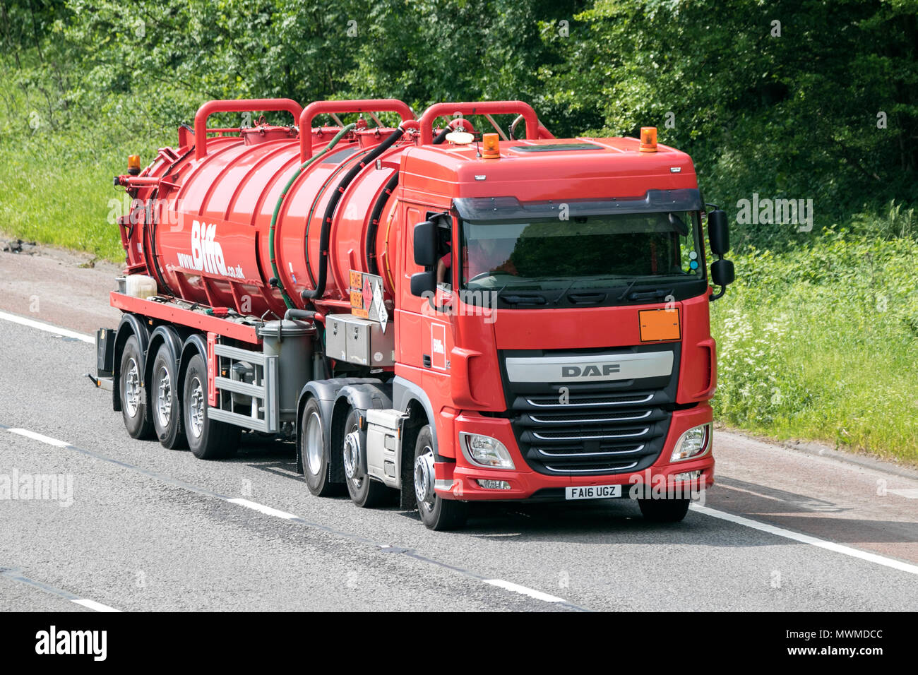 biffa daf logistics HGV lorry M6 motorway Stock Photo - Alamy