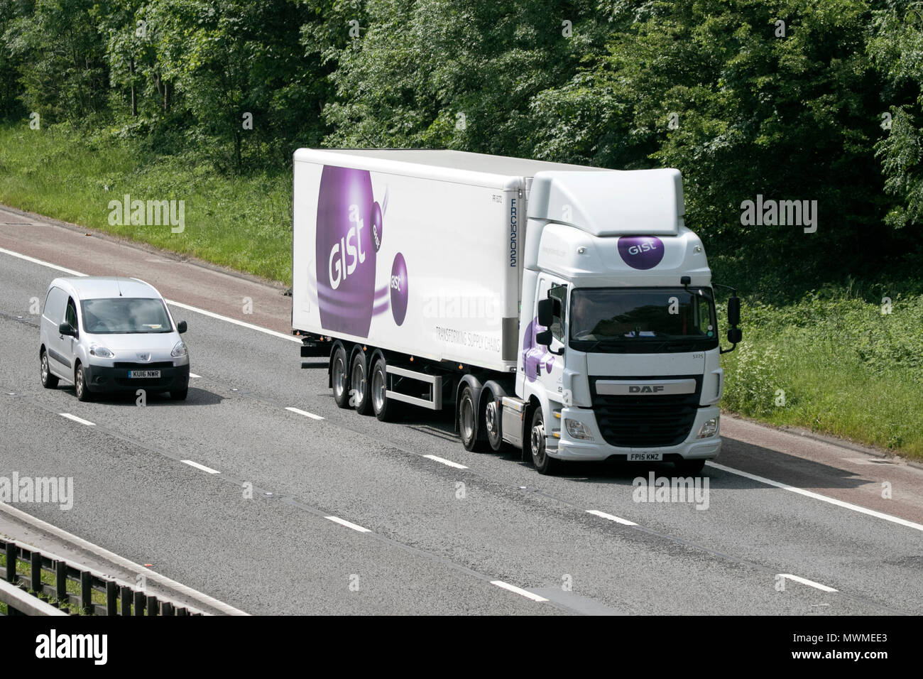 daf gist transport logistics HGV lorry M6 motorway Stock Photo - Alamy