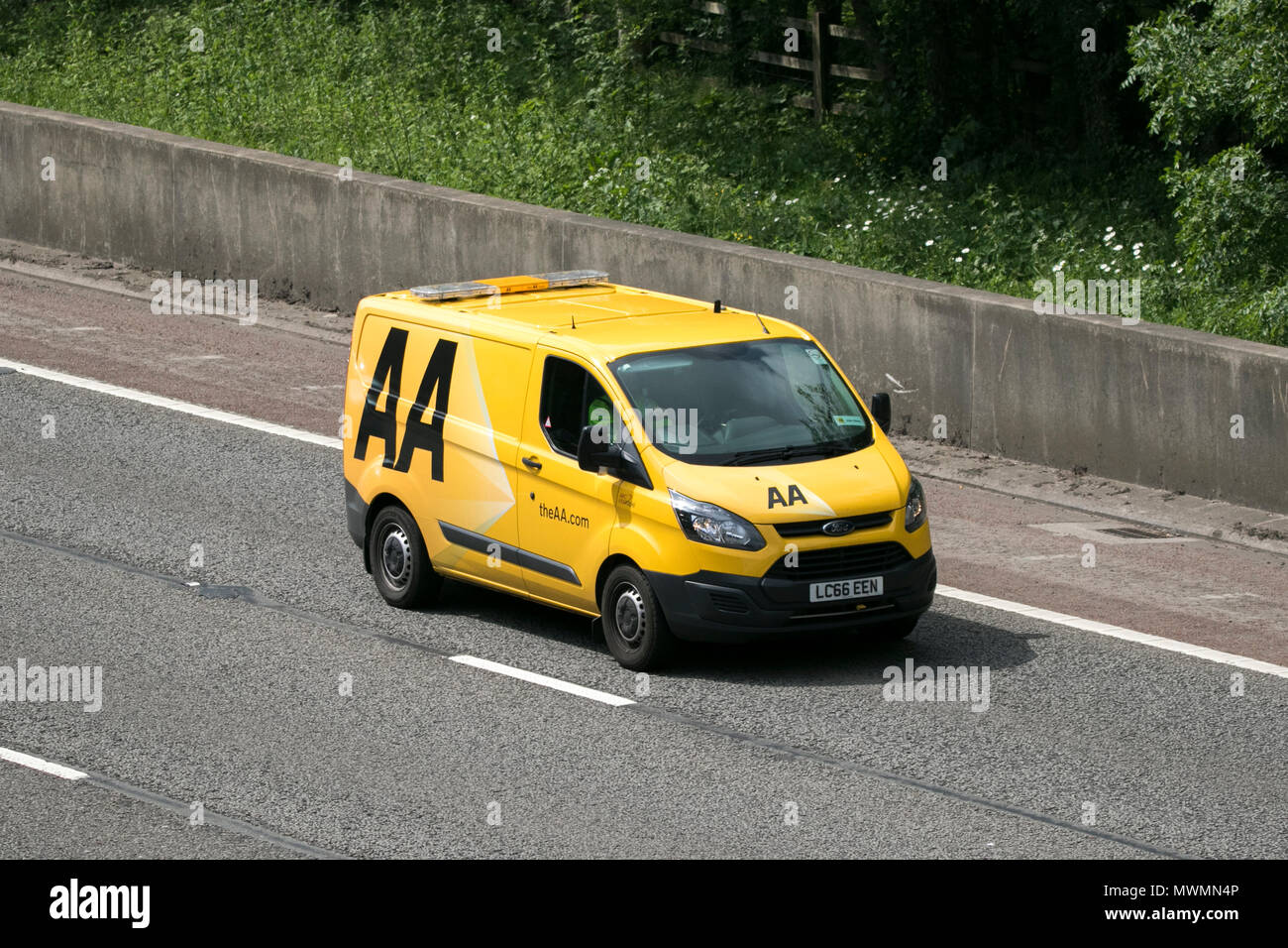 Aa service van emergency breakdown hi-res stock photography and images ...