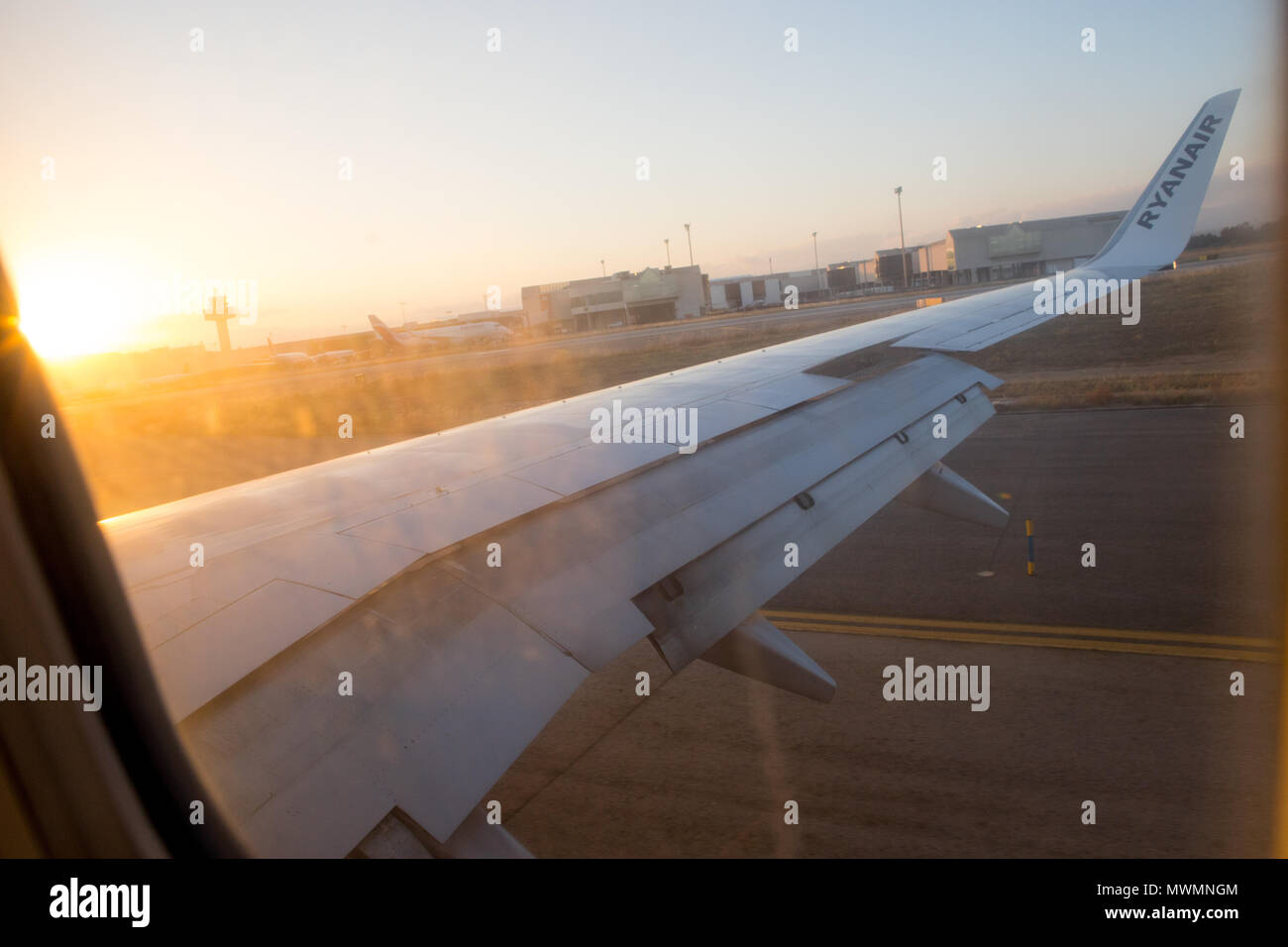 Airbus wing Ryanair, view true window, Europe Stock Photo - Alamy