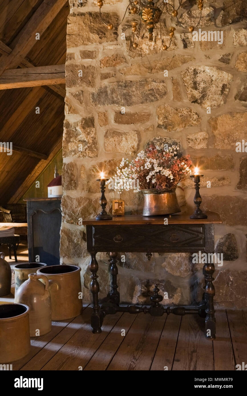 18th century chimney pots hi-res stock photography and images - Alamy