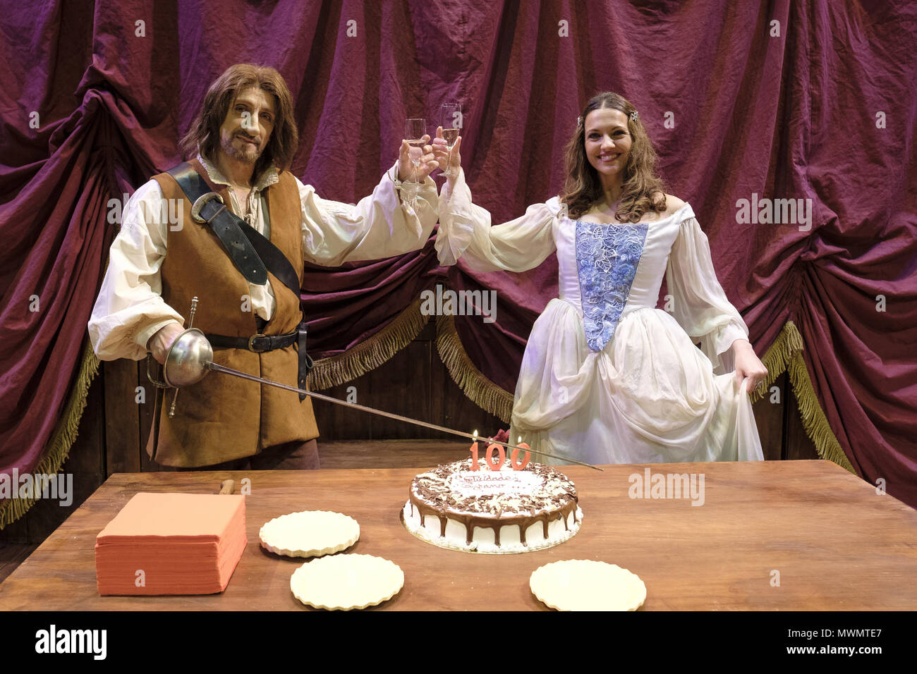 Reina victoria theatre hi-res stock photography and images - Alamy