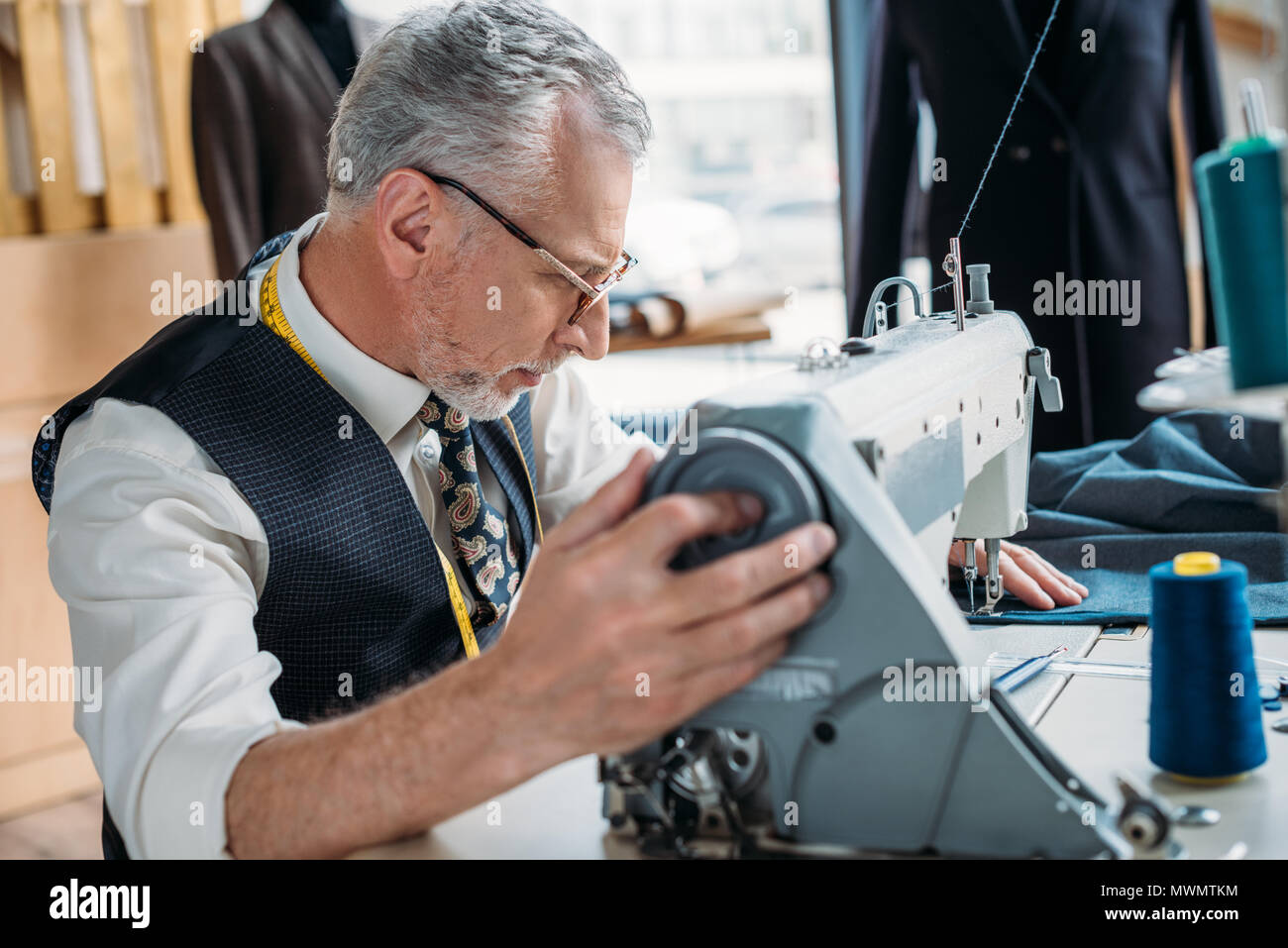 Work sewing machine side view hi-res stock photography and images - Alamy