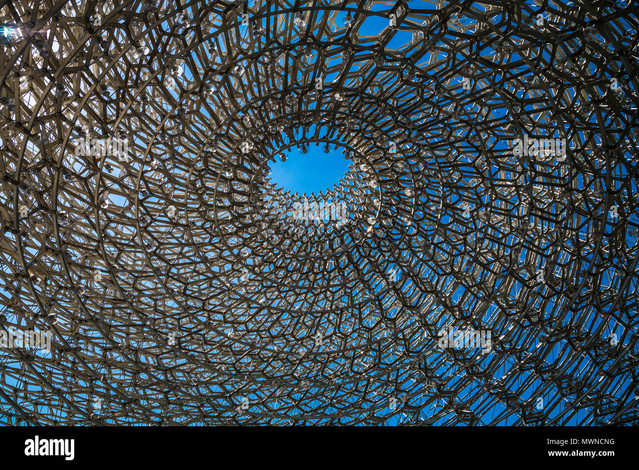 Circular roof architecture structure hi-res stock photography and ...