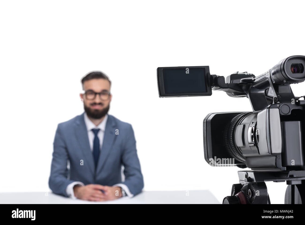 News reporter in front of tv camera hi-res stock photography and images ...