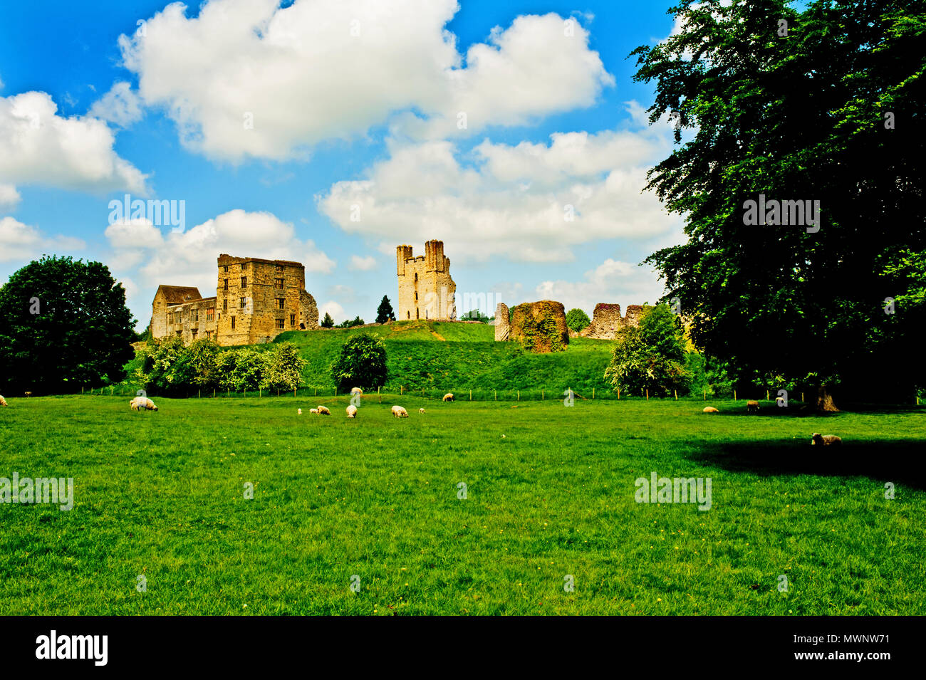 Helmsley Castle, Helmsley, North Yorkshire, England Stock Photo - Alamy