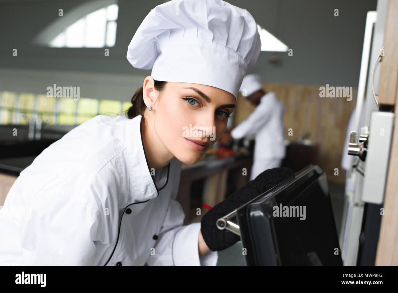 Kitchen brigade working hi-res stock photography and images - Alamy