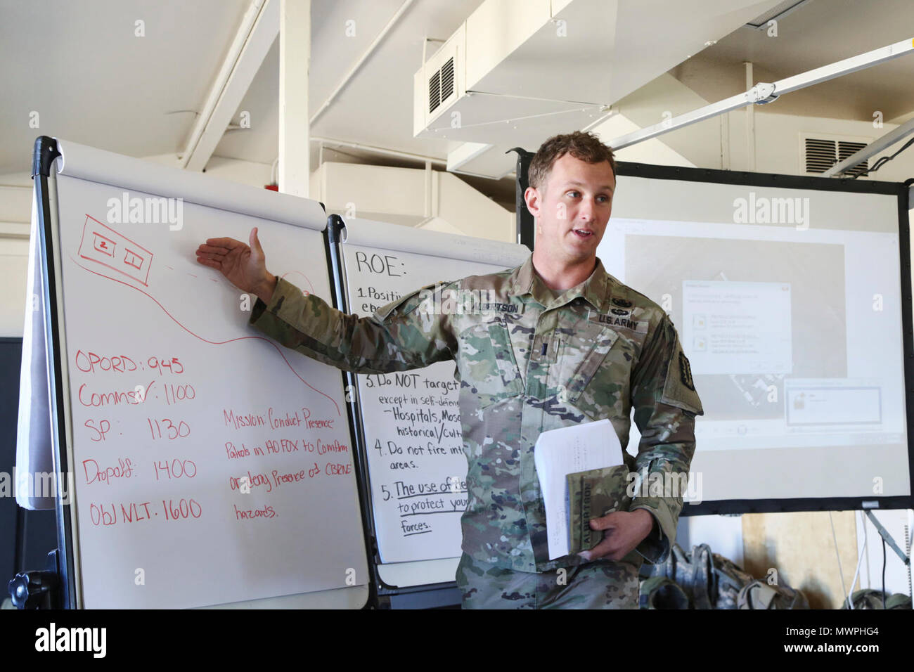Eod leaders hi-res stock photography and images - Alamy
