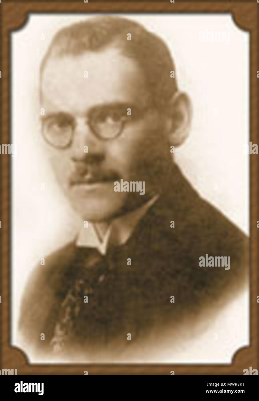 . Missionário evangélico Samuel Nystrom, atuou como editor na CPAD . 22 ...