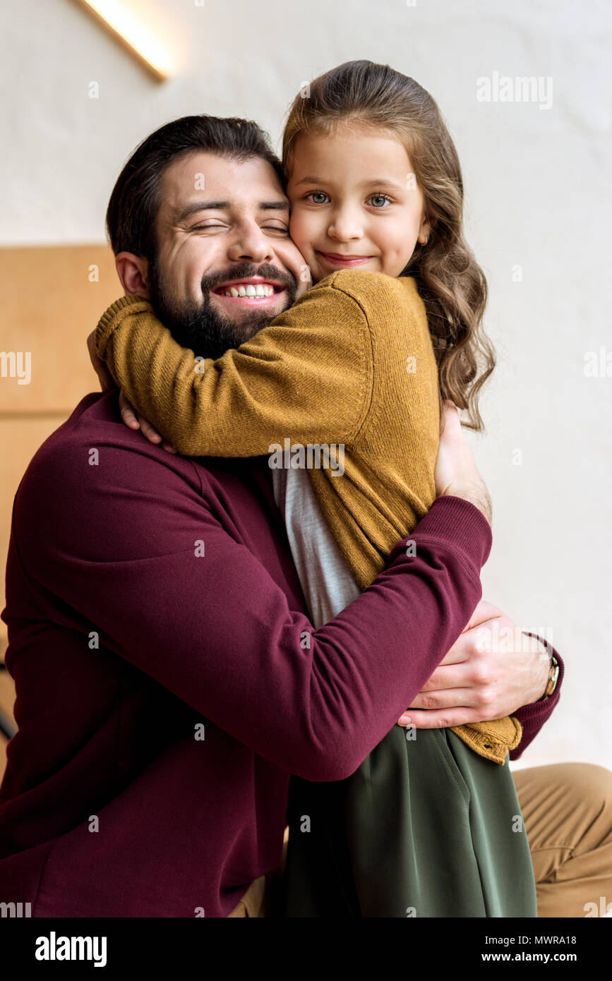 happy father and daughter hugging each other Stock Photo - Alamy