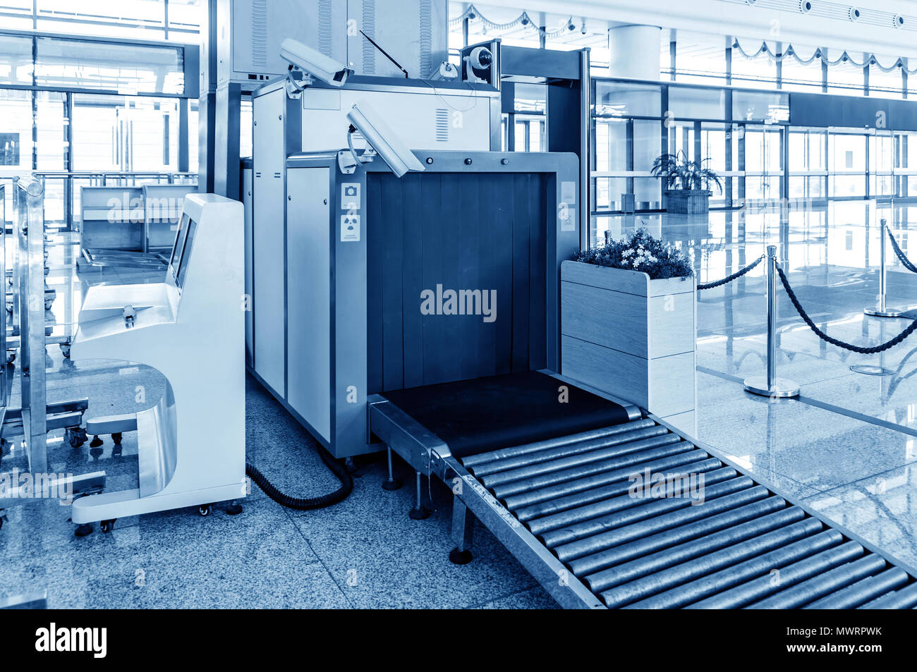 The train station security entrance, Shanghai, China Stock Photo - Alamy