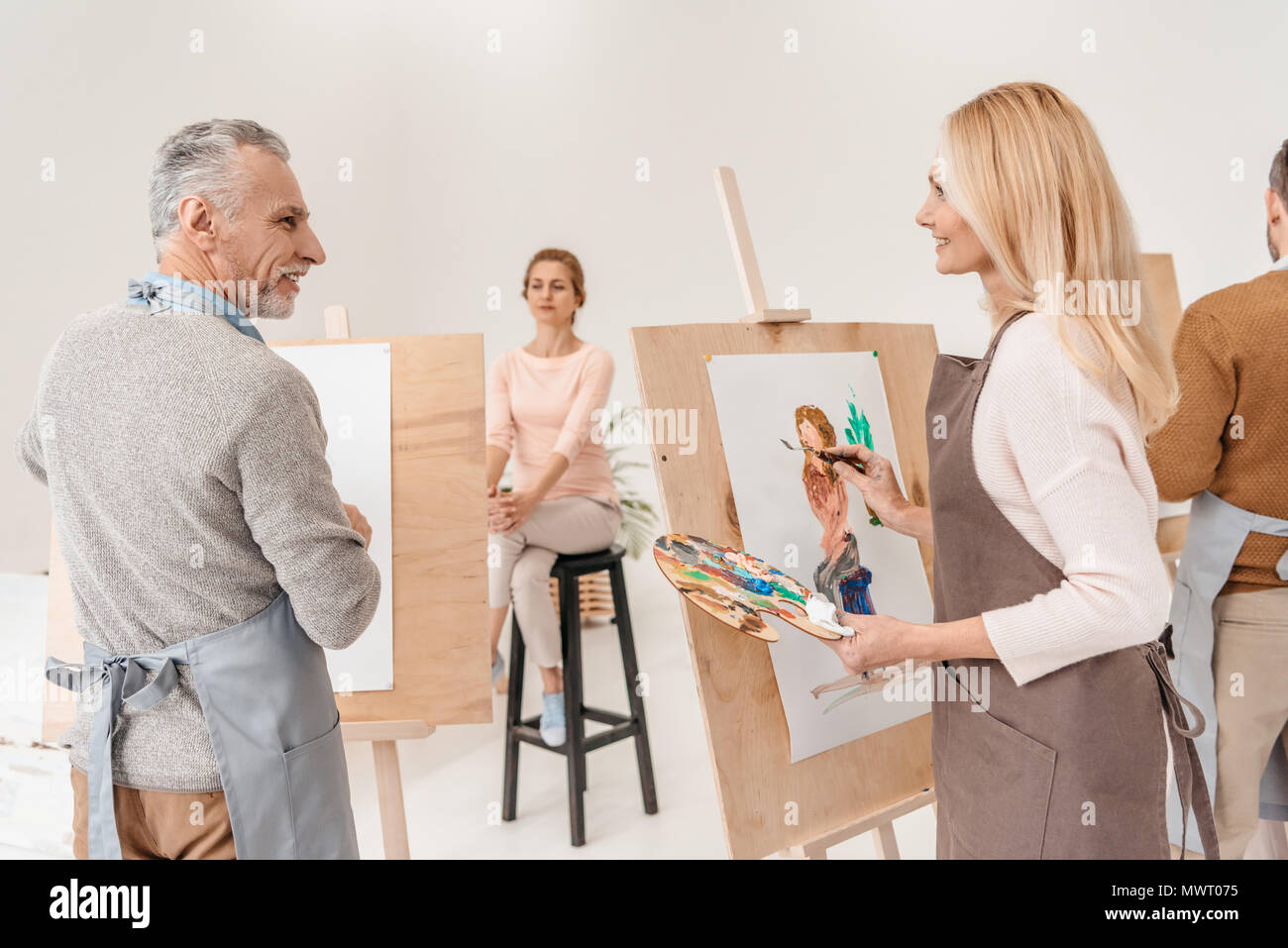 Male model art students painting hi-res stock photography and images ...