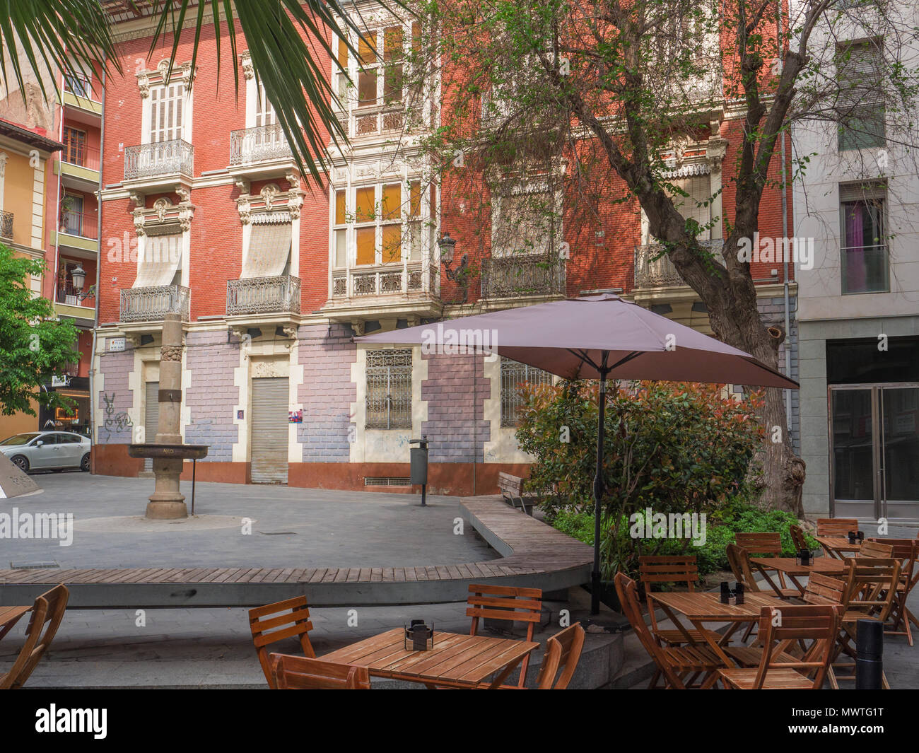 Hidden square hi-res stock photography and images - Alamy