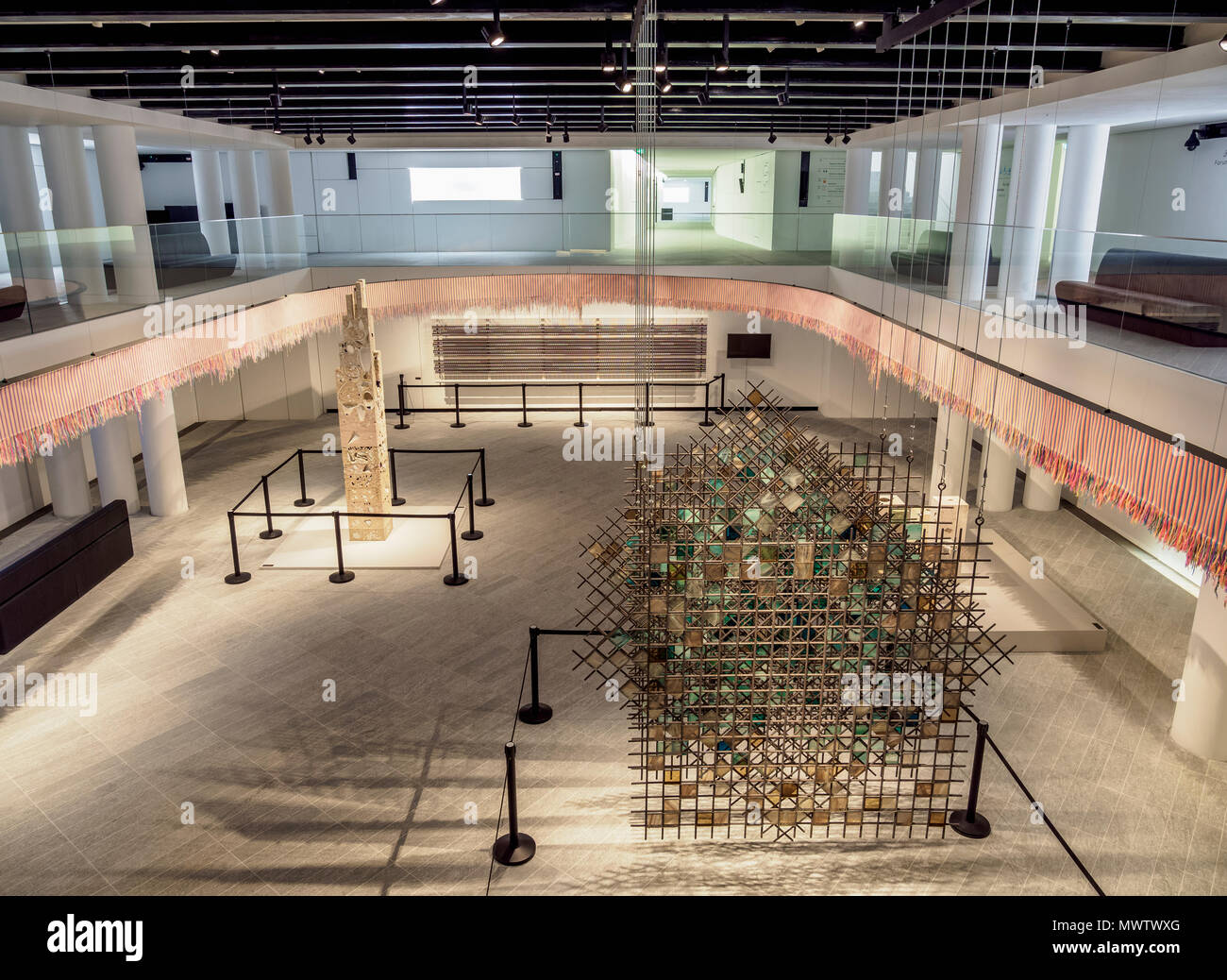 Louvre abu dhabi building hi-res stock photography and images - Alamy