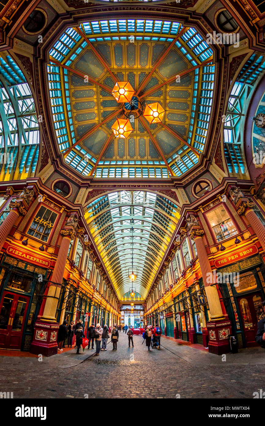 Buildings interior london colour hi-res stock photography and images ...