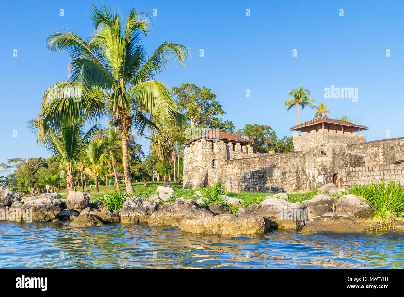 Castillo de san felipe guatemala hi-res stock photography and images ...
