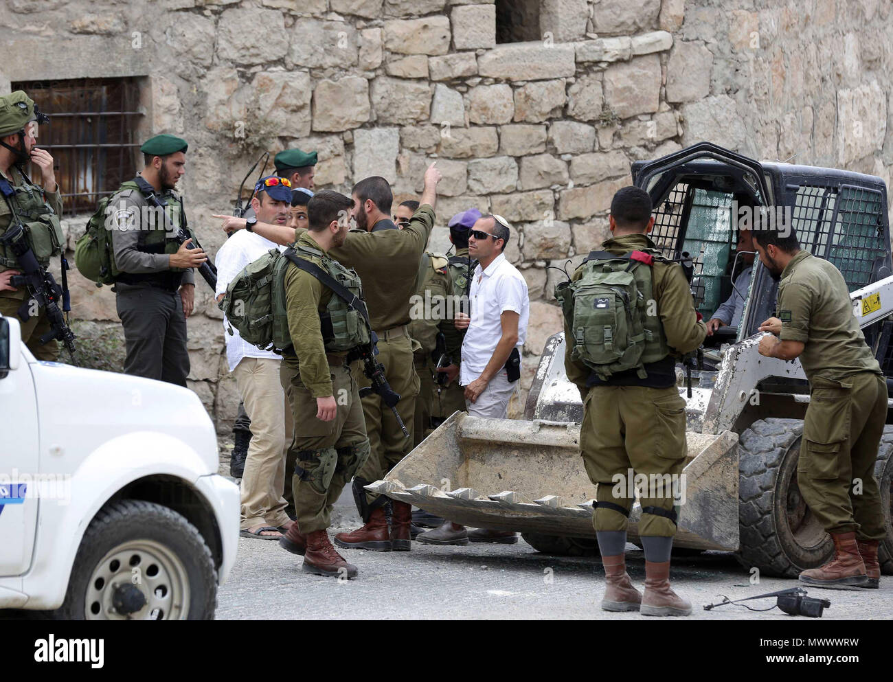 Hebron, West Bank, Palestinian Territory. 2nd June, 2018. Israeli ...