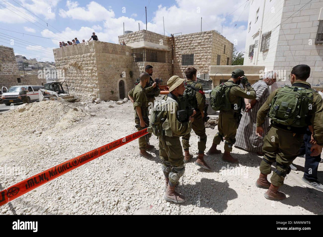 Hebron, West Bank, Palestinian Territory. 2nd June, 2018. Israeli ...