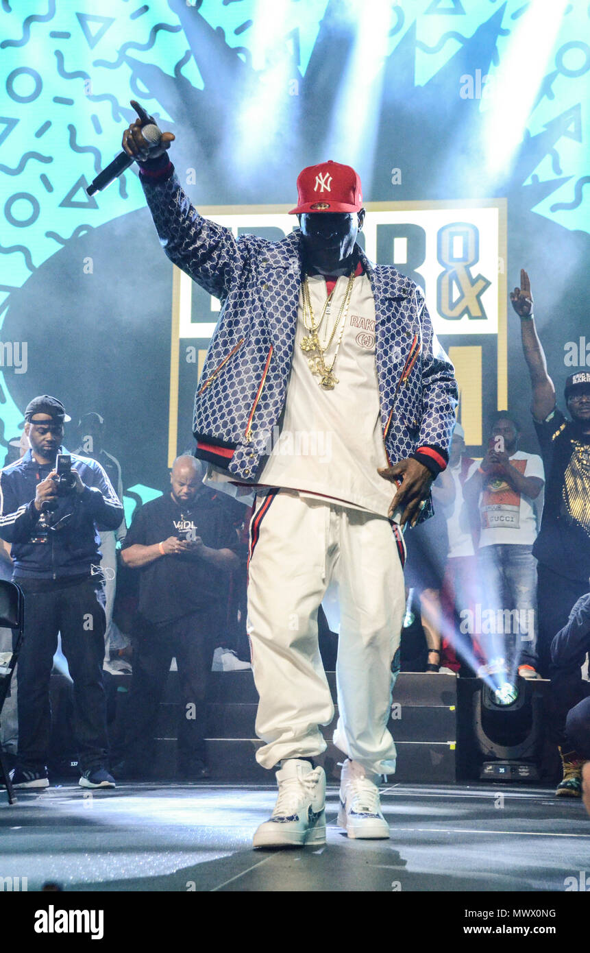 Rakim performs hi-res stock photography and images - Alamy
