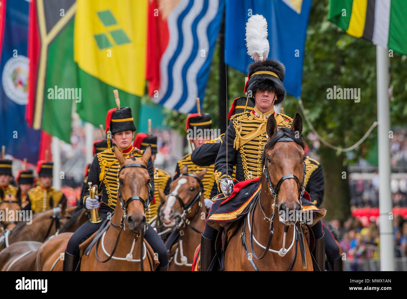 Kings troop rha trooping the colour hi-res stock photography and images ...