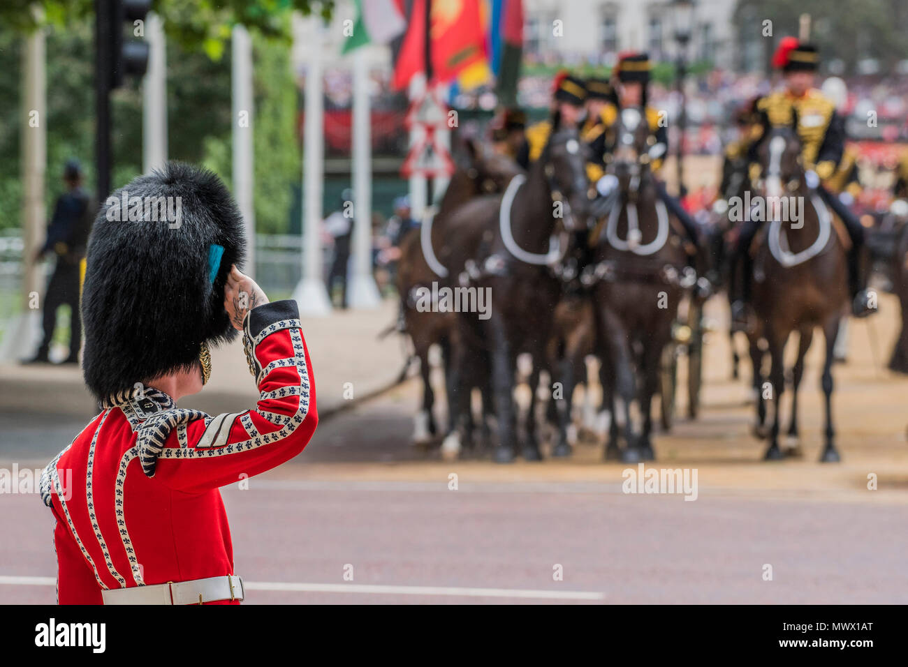London, UK. 2nd June 2018. Kings Troop Royal Horse Artillery leave ...