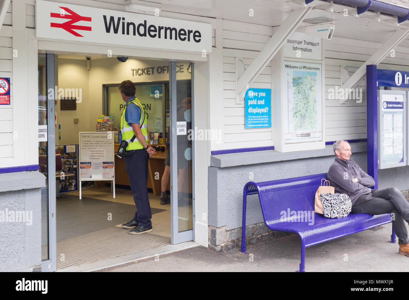 Office rail regulation hi-res stock photography and images - Alamy