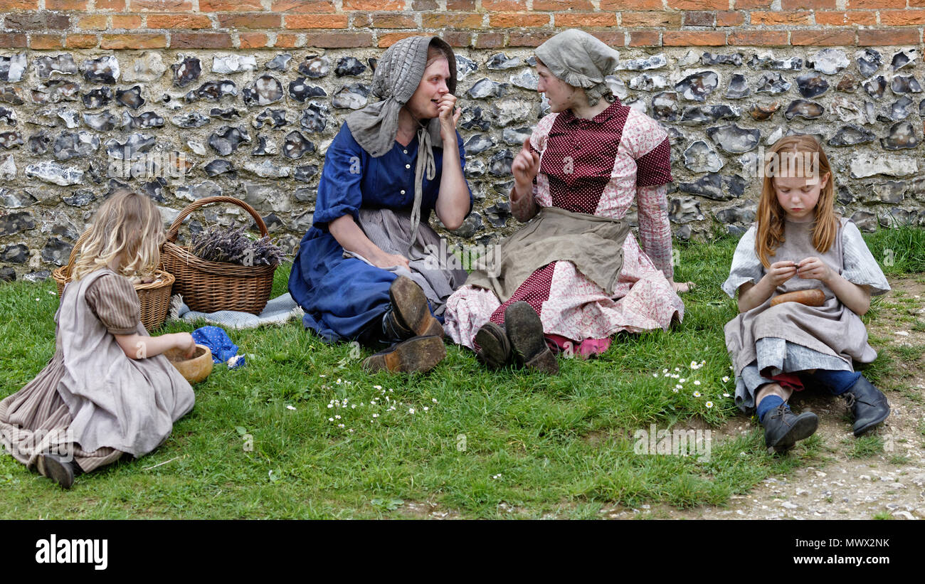 Victorian lower classes hi-res stock photography and images - Alamy