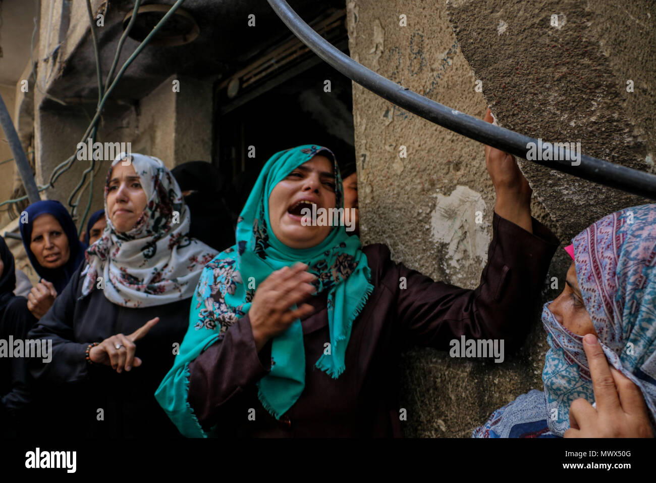 Palestine, Gaza. June 2, 2018 - A large crowd bid their farewell to ...
