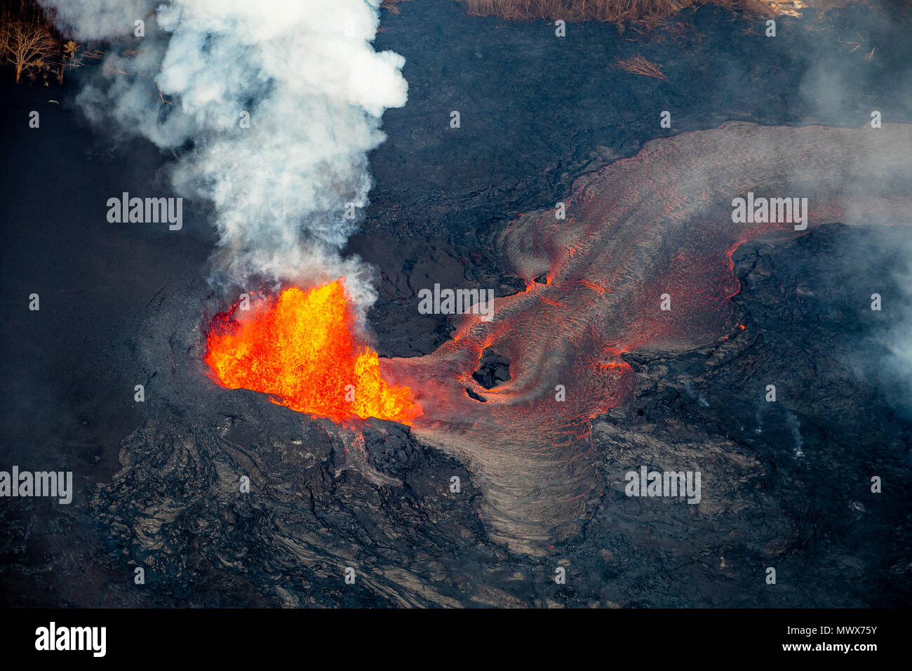 Pahoa, HI, USA. 2nd June, 2018. Fissure 8 photographed during eruption ...