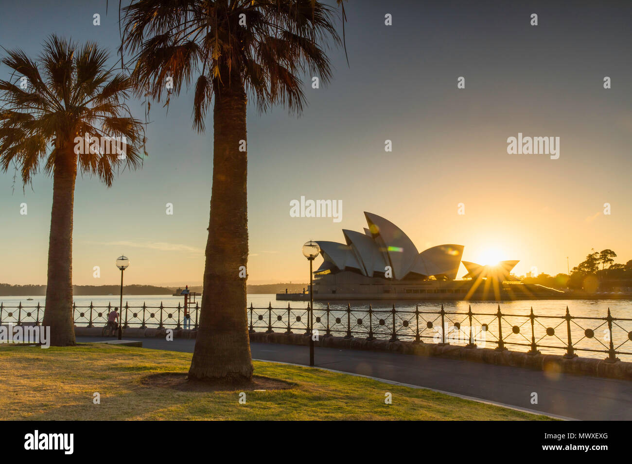 Street photography sunrise hi-res stock photography and images - Alamy