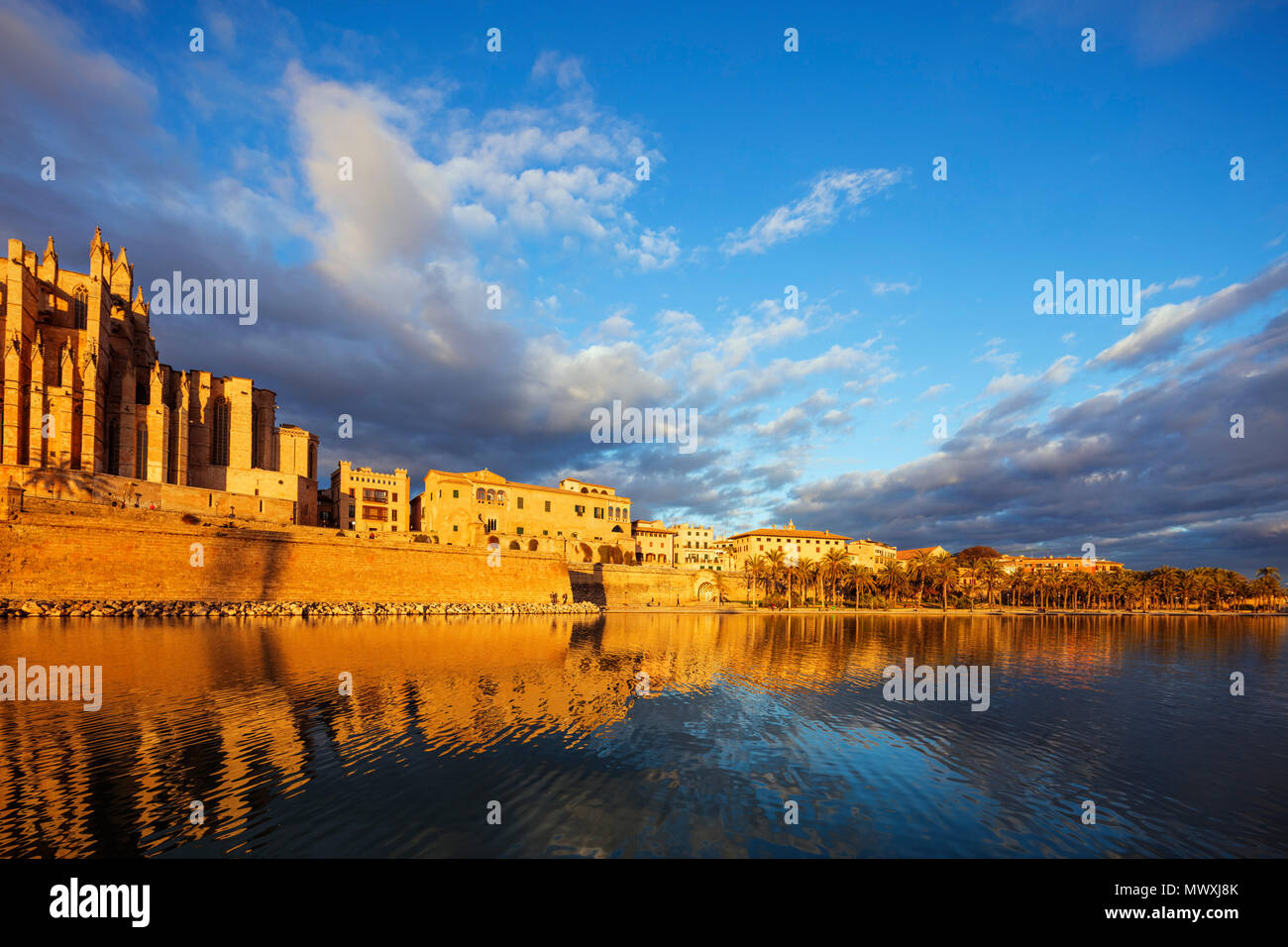 Old town buildings near La Seu Cathedral, Palma de Mallorca, Majorca ...