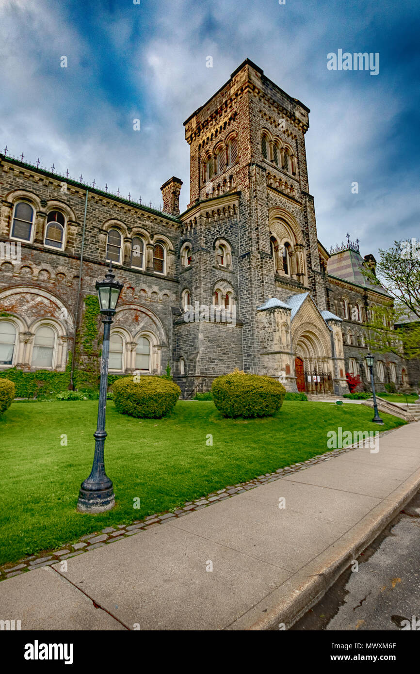 Front university college university toronto hi-res stock photography ...