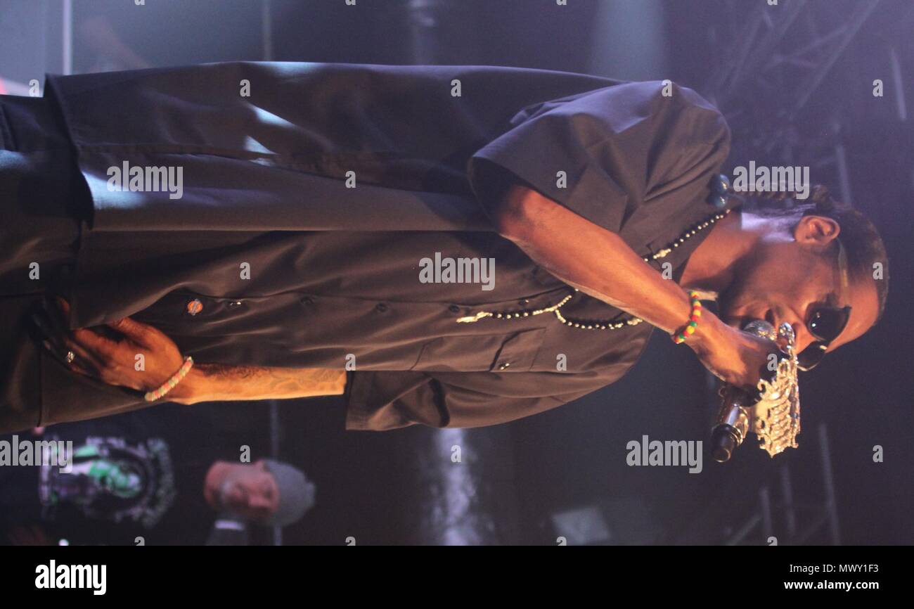 Liverpool, Uk, American Rap star snoop dogg performs at Liverpool 02 ...