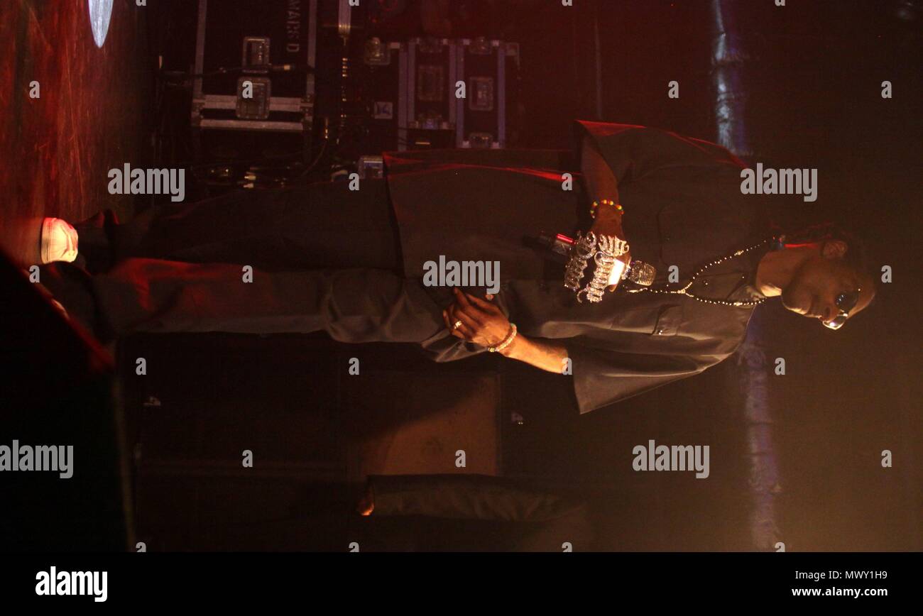Liverpool, Uk, American Rap star snoop dogg performs at Liverpool 02 ...