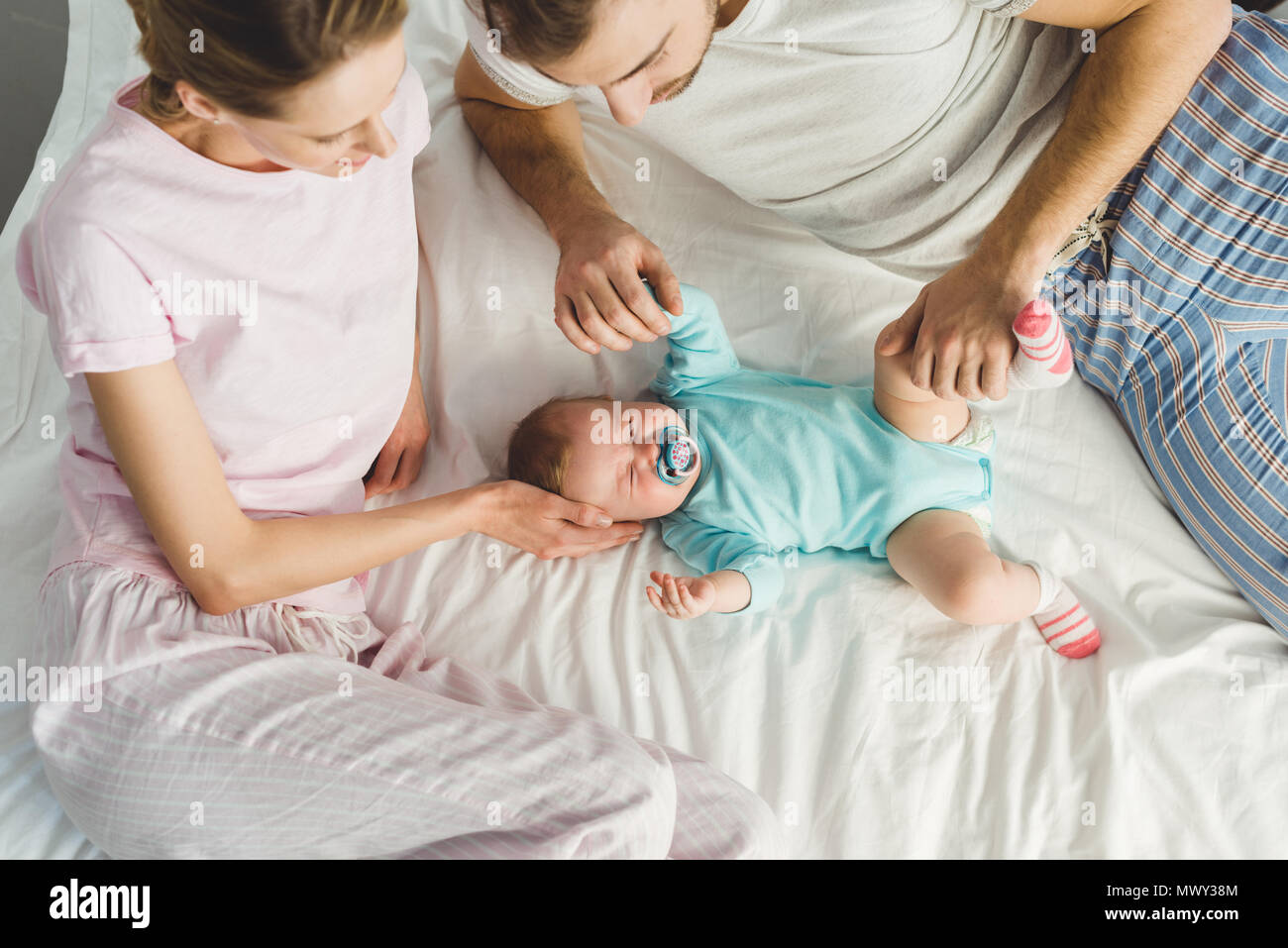 Parents daughter crying hi-res stock photography and images - Alamy