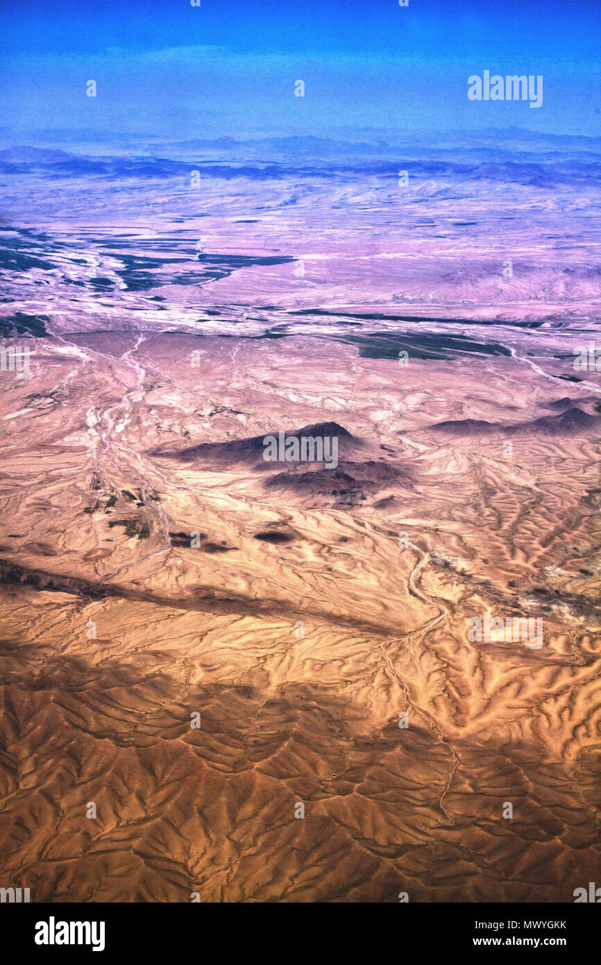 Afghanistan landscape desert hi-res stock photography and images - Alamy