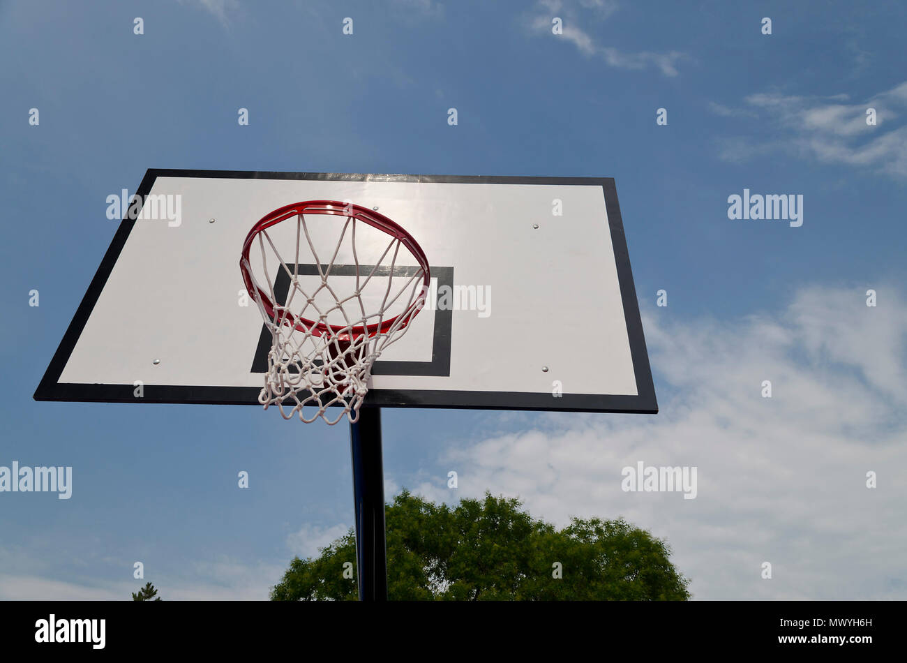 Basketball Court after the rain Stock Photo - Alamy