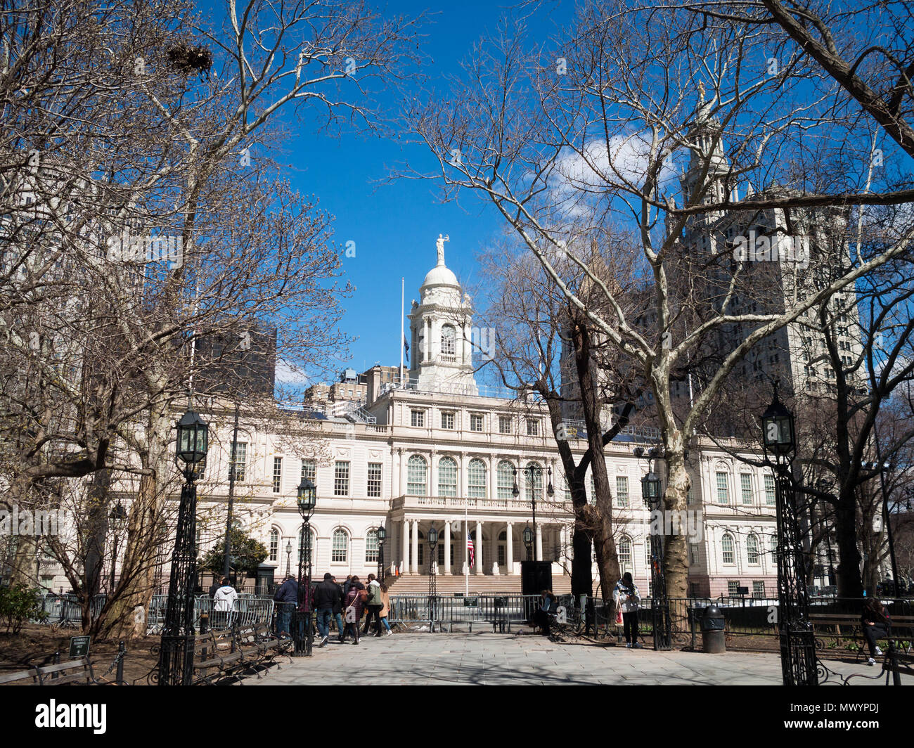 New york city hall hi-res stock photography and images - Alamy