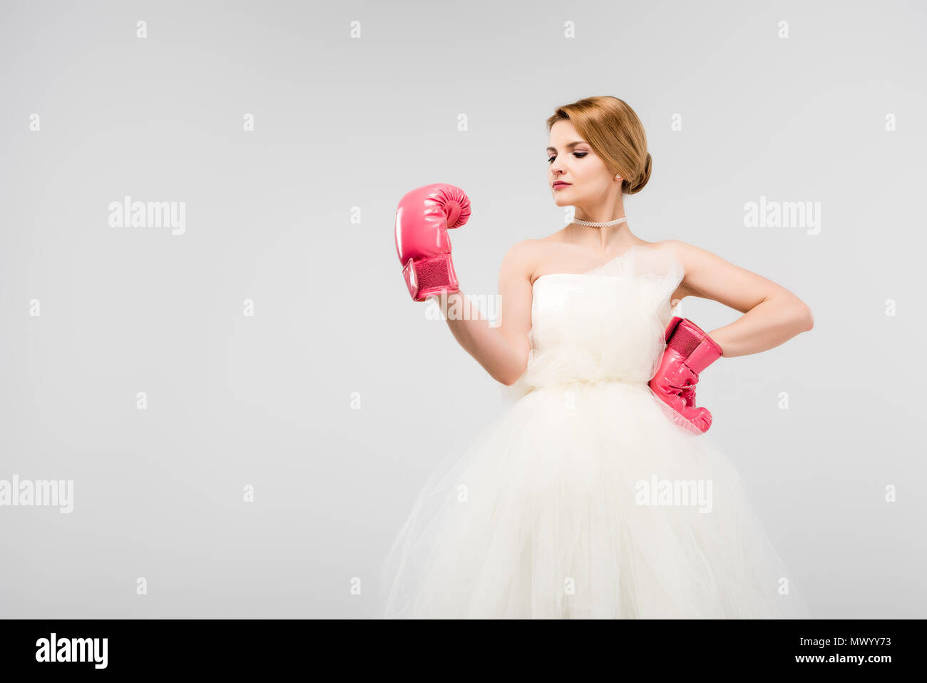 Boxing bride hi-res stock photography and images - Alamy