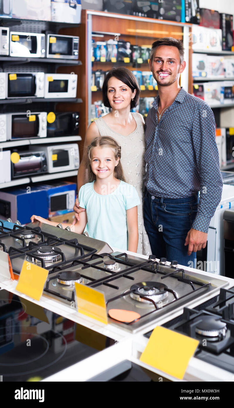 Gas cooker family hi-res stock photography and images - Alamy