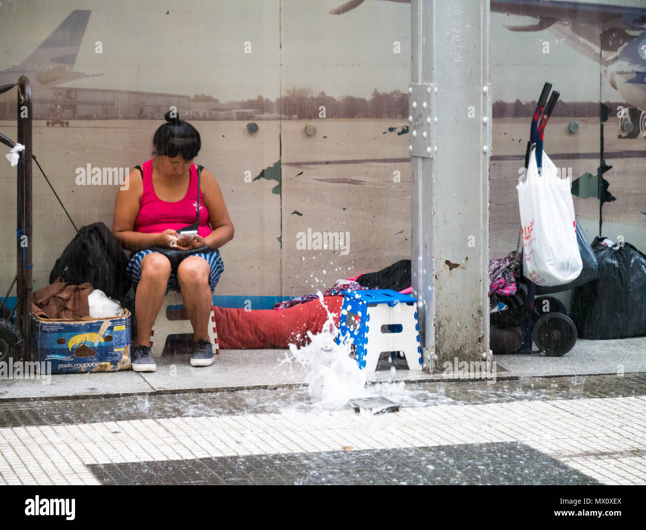 Rain storm city people america hi-res stock photography and images - Alamy