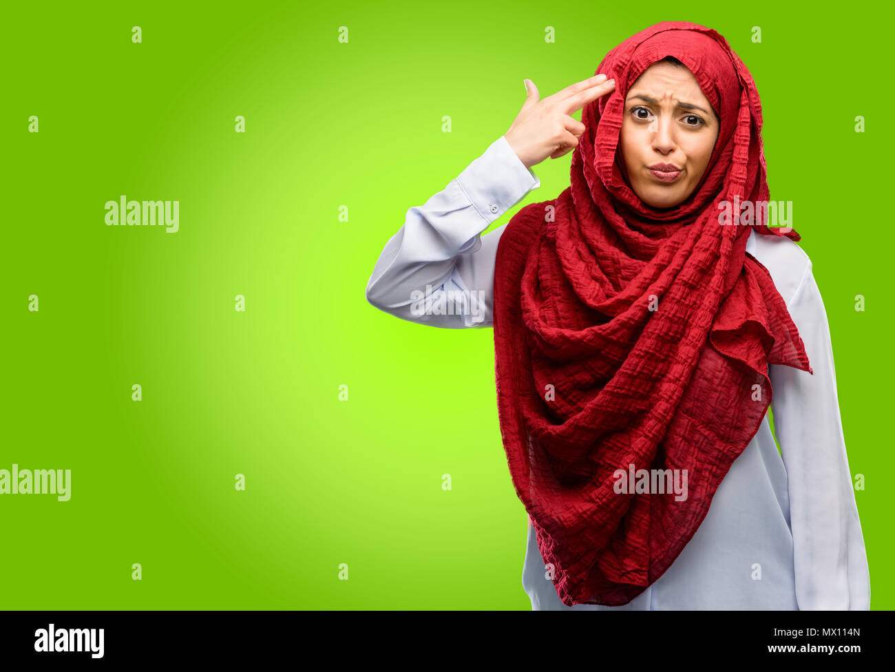 Muslim woman with gun hi-res stock photography and images - Alamy